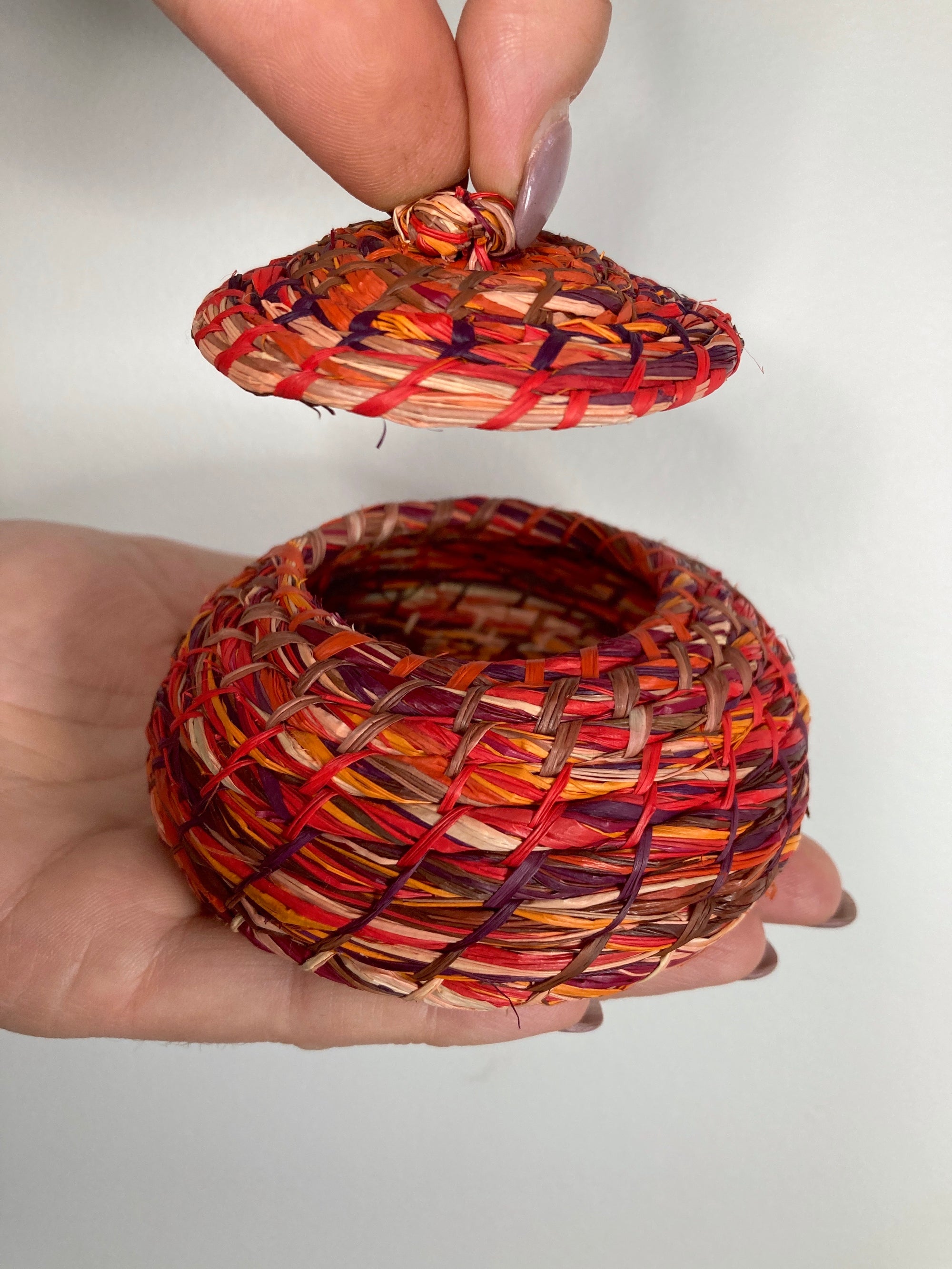 Our Raffia - The Raffia Connection